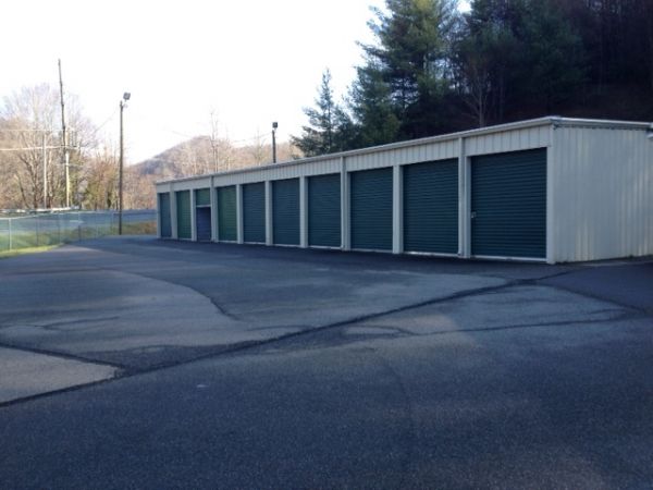 Highway 105 Mini Storage | 4955 Highway 105 | SpareFoot