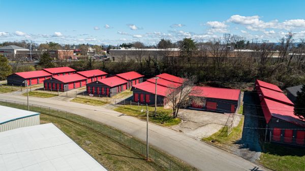 Red Shark Storage - Maryville | 1716 Royal Drive | SpareFoot
