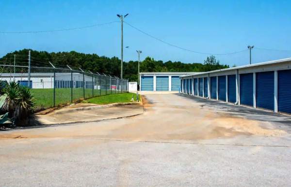 Mini Mall Storage - Enterprise - Salem Rd | 4021 Salem Road | SpareFoot