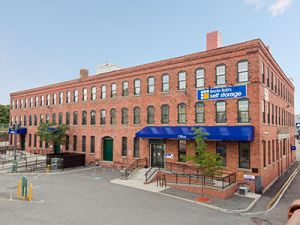 15 Cheap Self-Storage Units Boston, MA (with Prices) | SpareFoot